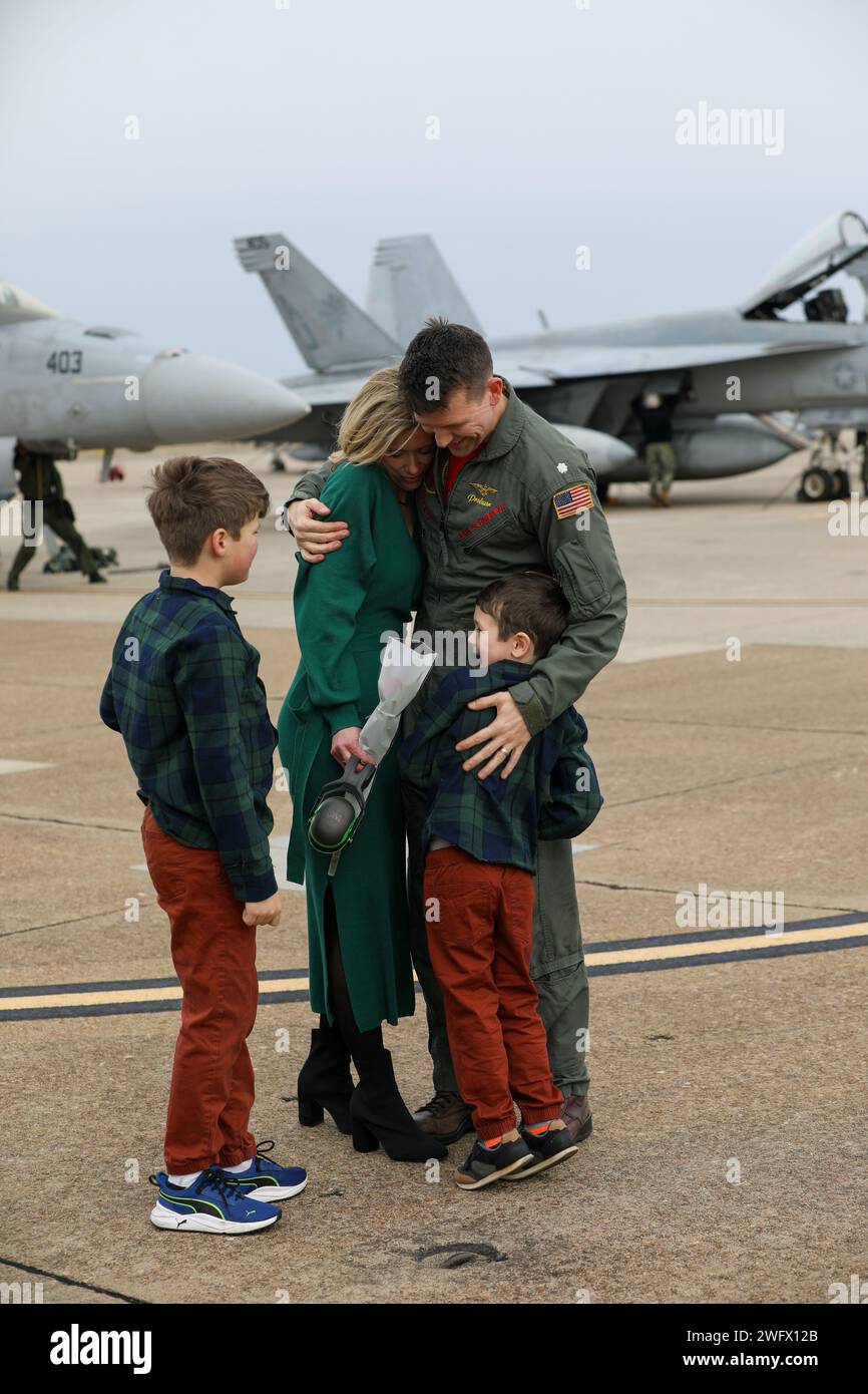 240115-N-YM590-1190 VIRGINIA BEACH, Va. (Jan. 15, 2024)- Cmdr. John C ...