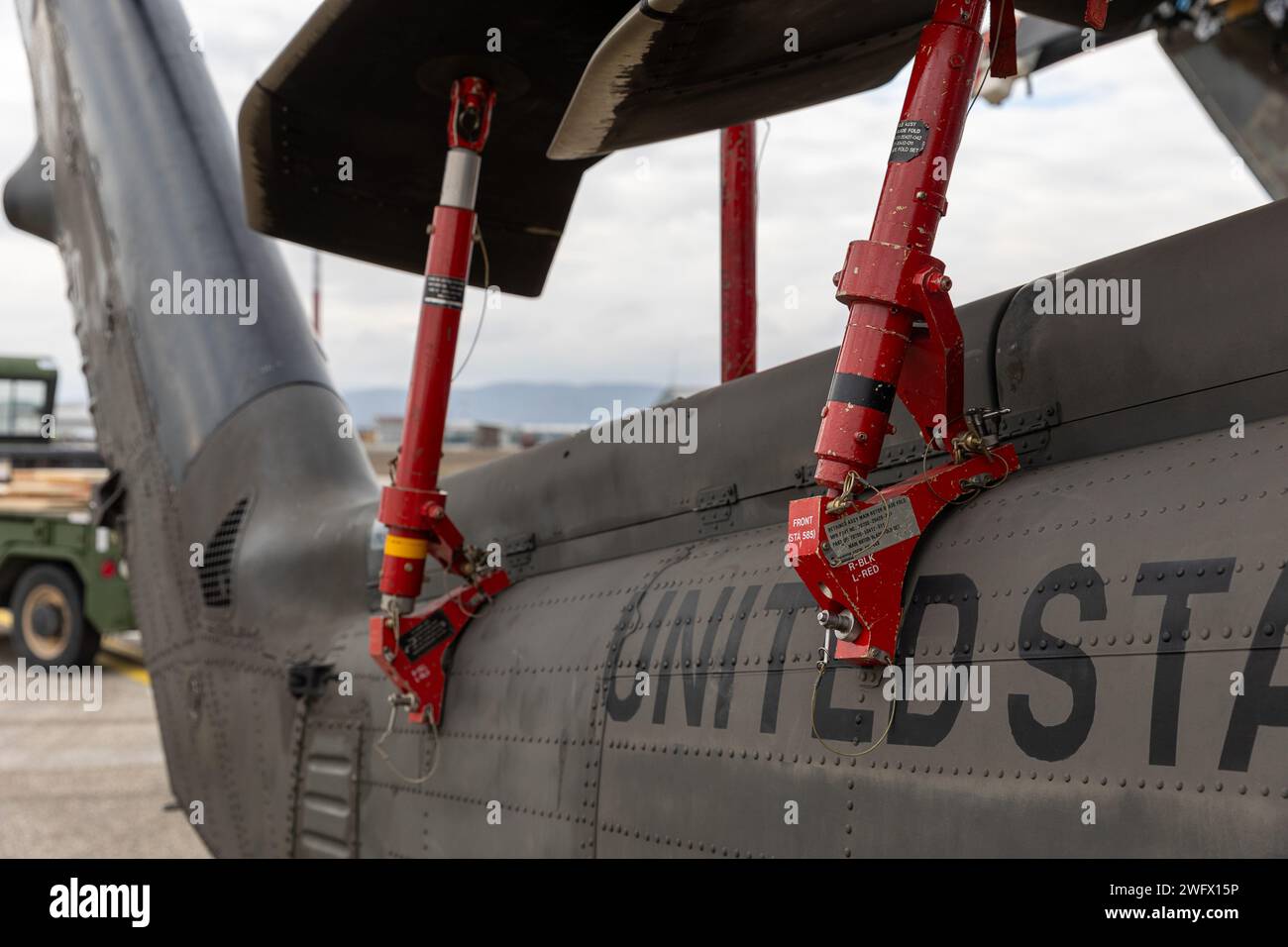 Members of 1st Battalion, 126th Aviation Regiment retrograde nine UH-60 ...