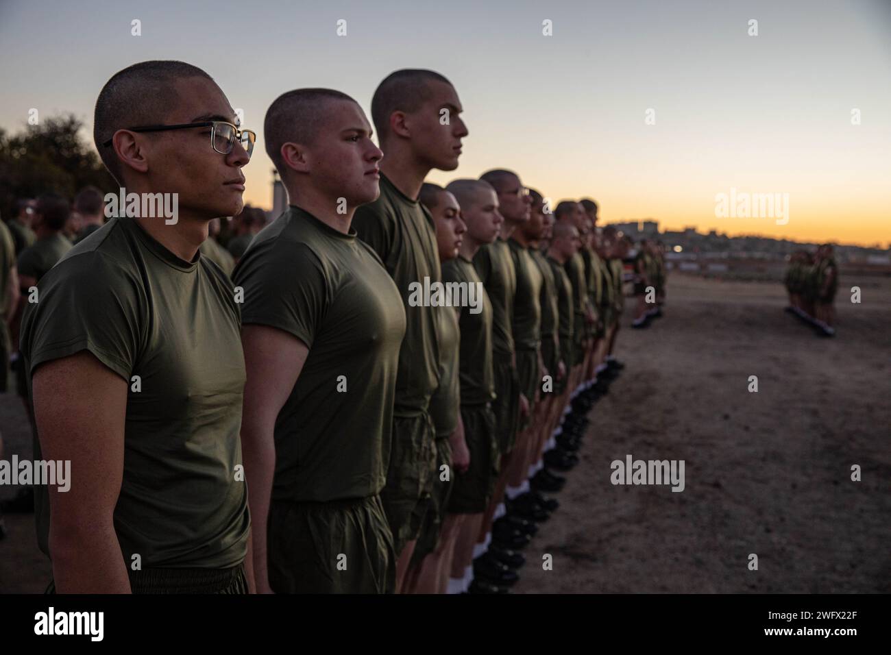 U.S. Marine Corps recruits with Hotel Company, 2nd Recruit Training ...