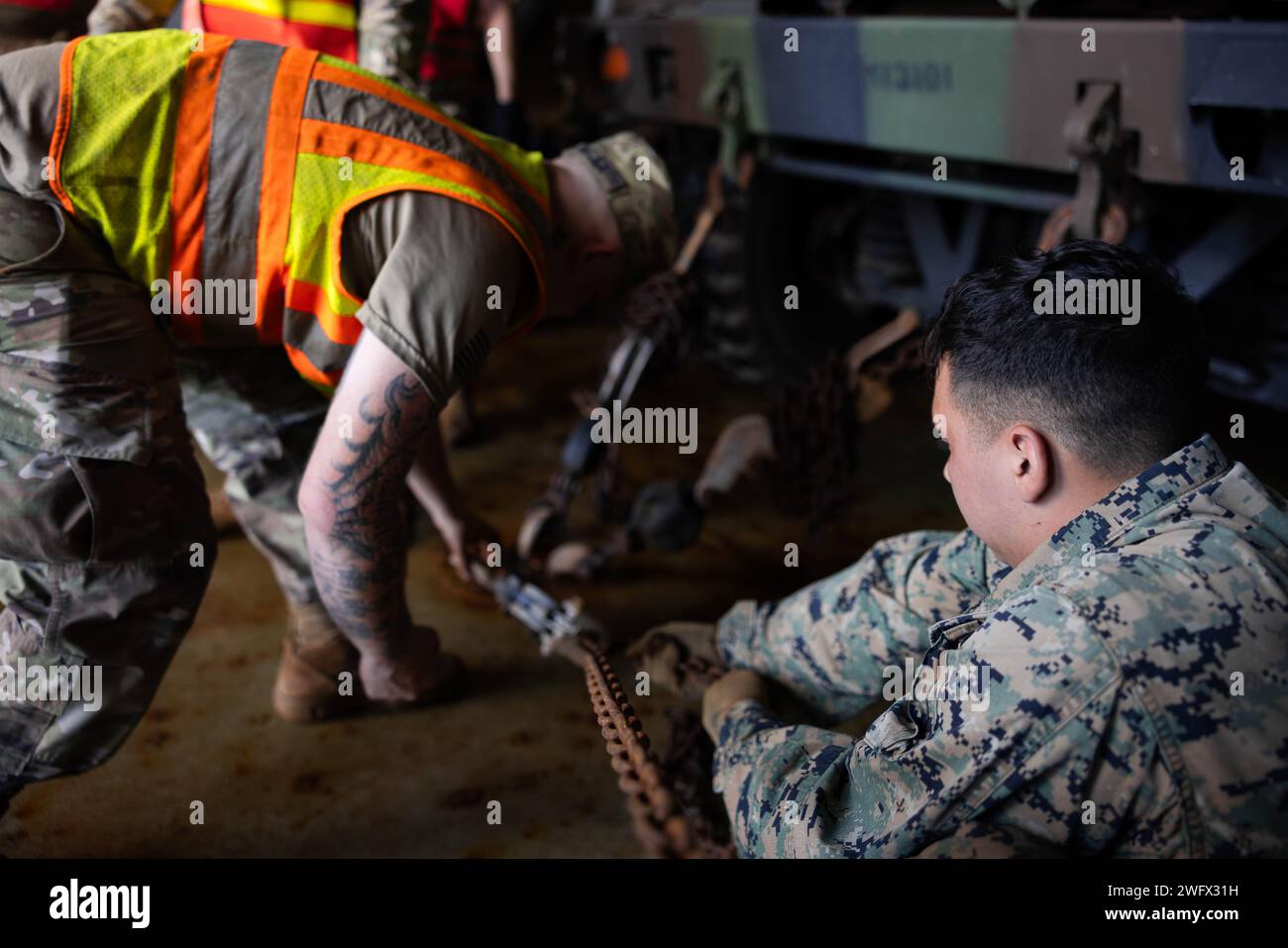 U.S. Marines with 3d Littoral Combat Team, 3d Marine Littoral Regiment ...