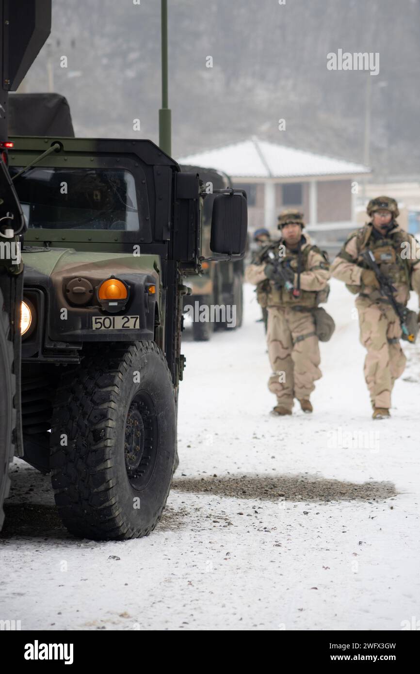 Soldiers assigned to 501st CBRN (Chemical, Biological, Radiological and ...