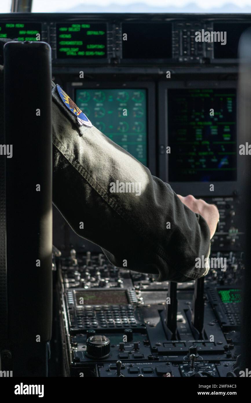 U.S. Air Force Capt. Tyler Henry, the lead pilot for Ocean 21 Flight ...