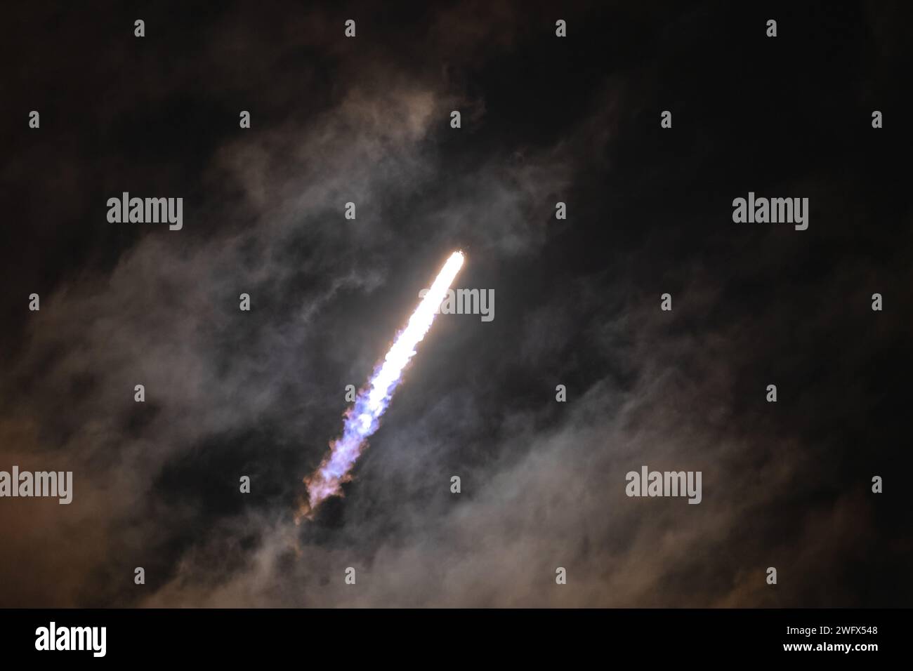 Space launch complex 40 slc 40 hi-res stock photography and images - Alamy