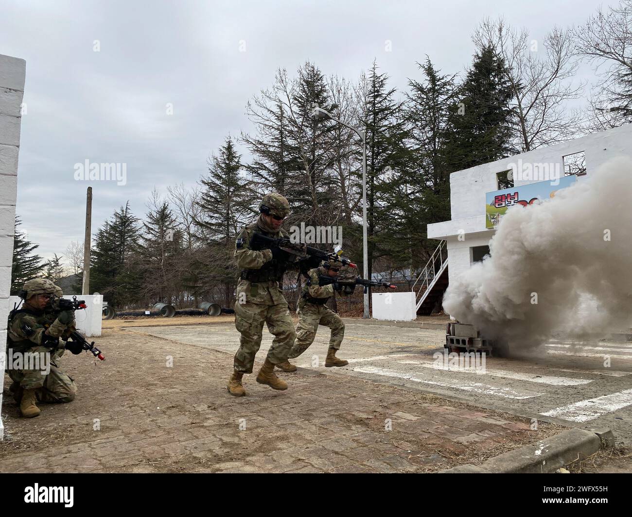 USAG Daegu HHC Soldiers conduct training with ROK Army 50th Infantry ...