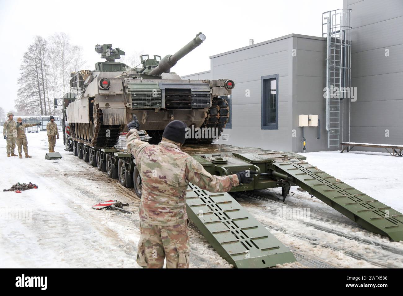 M1 tank motor hi-res stock photography and images - Alamy