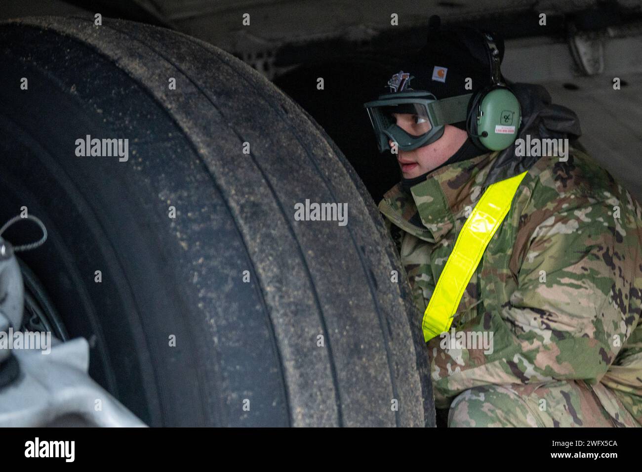 Senior Airman Nevin Cardamone, a 911th Aircraft Maintenance Squadron ...