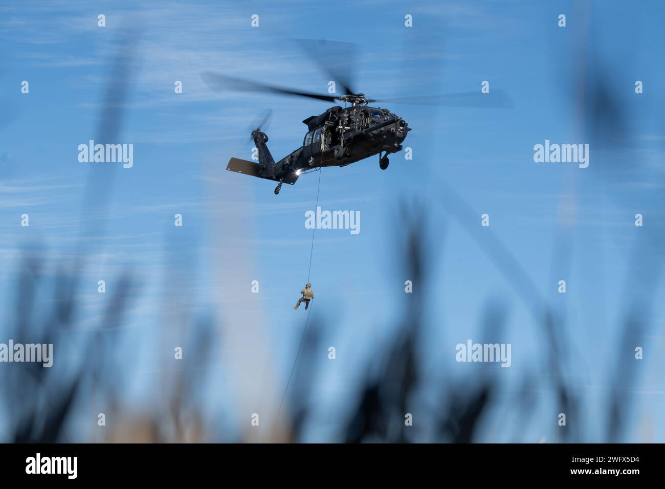 Helicopter rappel hi-res stock photography and images - Alamy