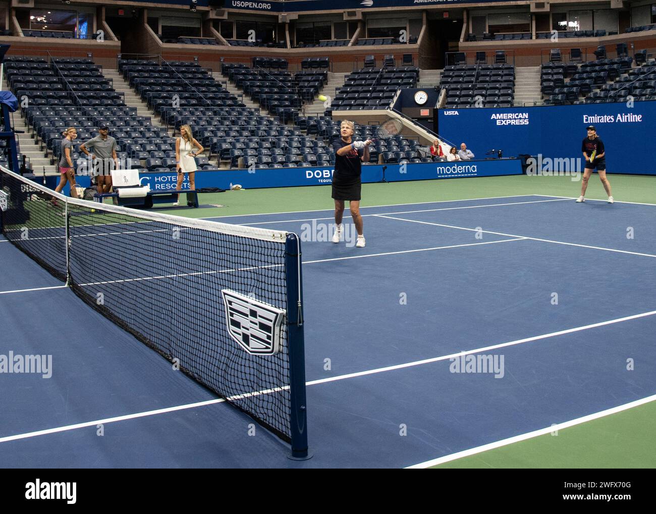 Joe hunt tennis hi-res stock photography and images - Alamy