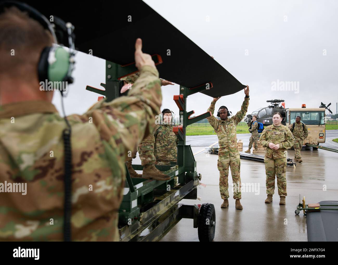 Soldiers from 1st Battalion, 3rd Aviation Regiment (Attack Battalion ...
