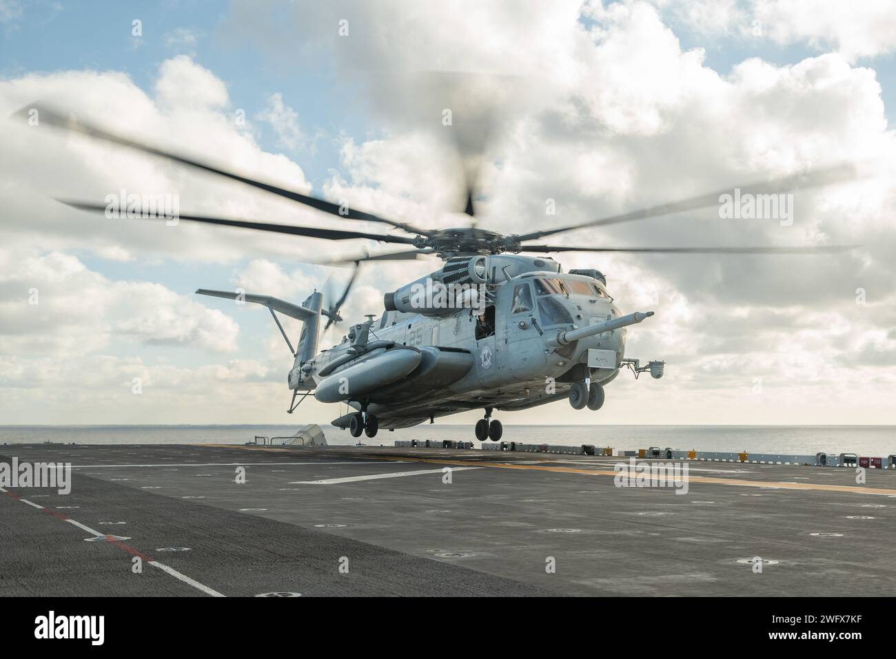 U.S. Marine Corps CH-53E Super Stallion attached to Marine Medium ...