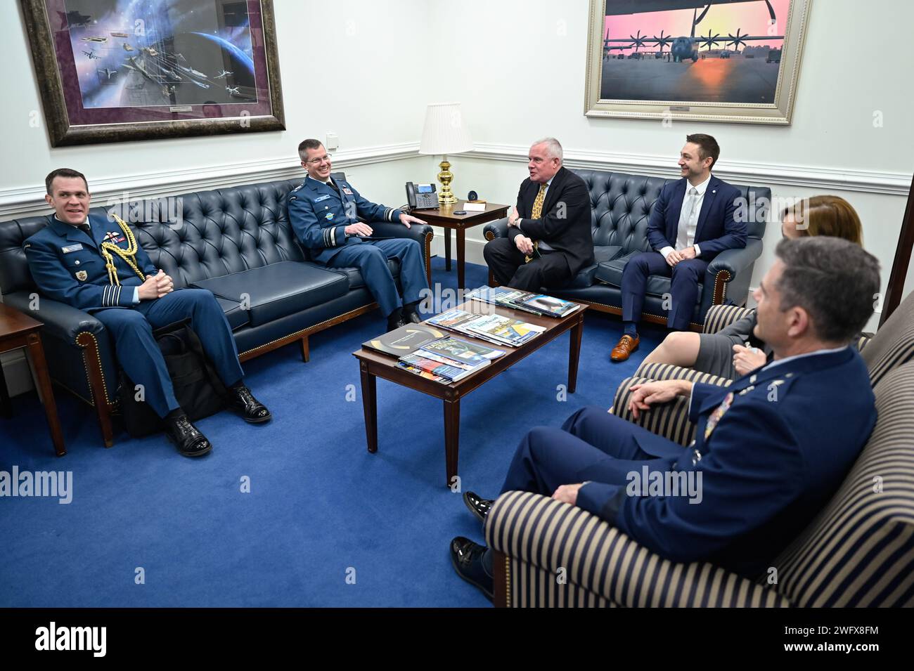 Royal canadian air force commander hi-res stock photography and images ...