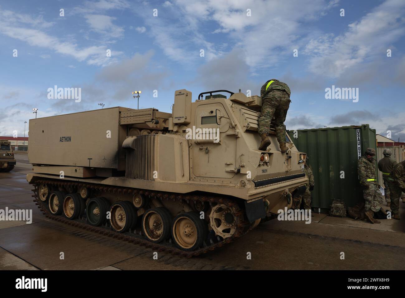 2nd battalion 18th field artillery hi-res stock photography and images ...