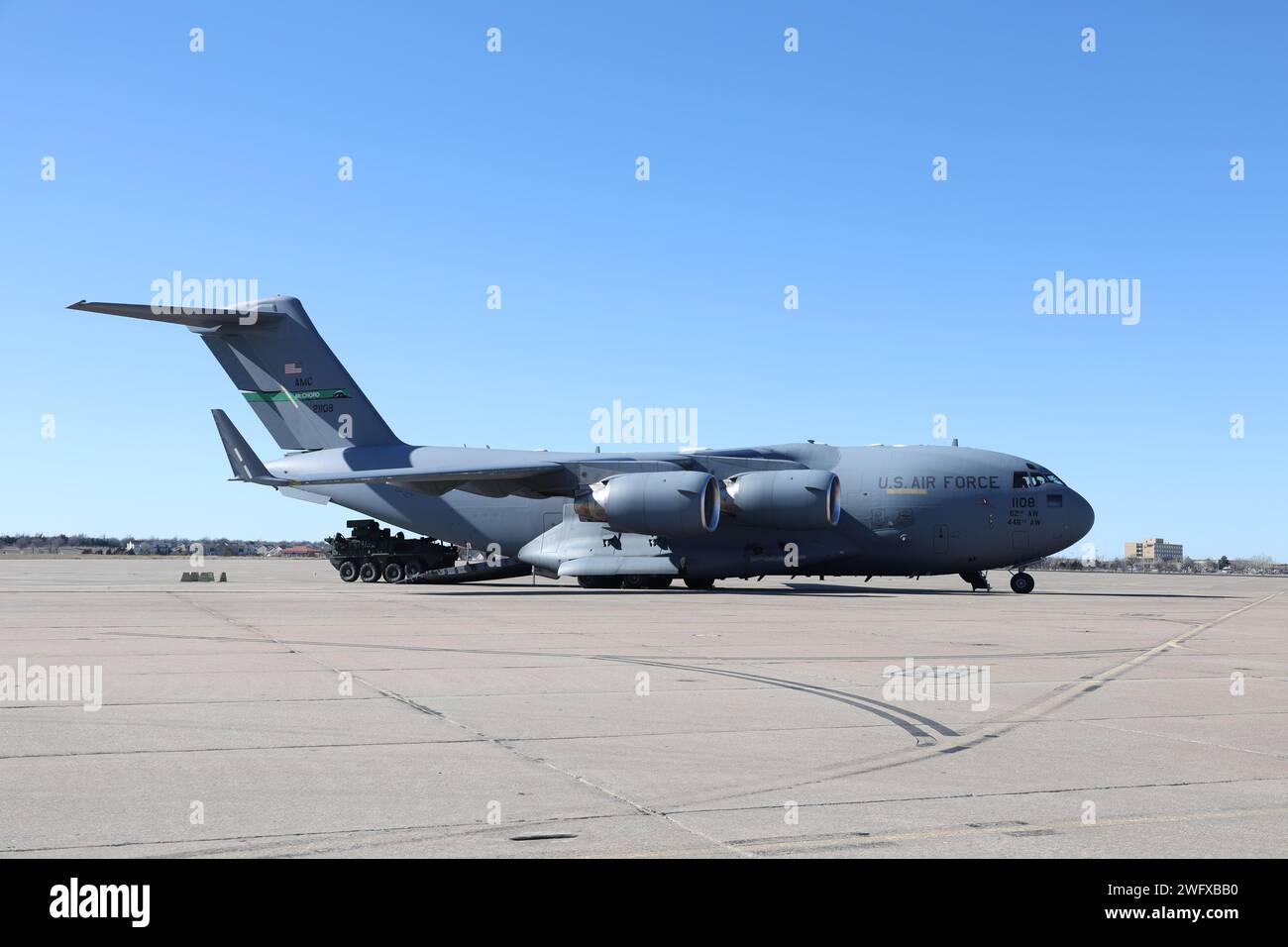 Soldiers from the 4th Battalion, 60th Air Defense Artillery Regiment ...