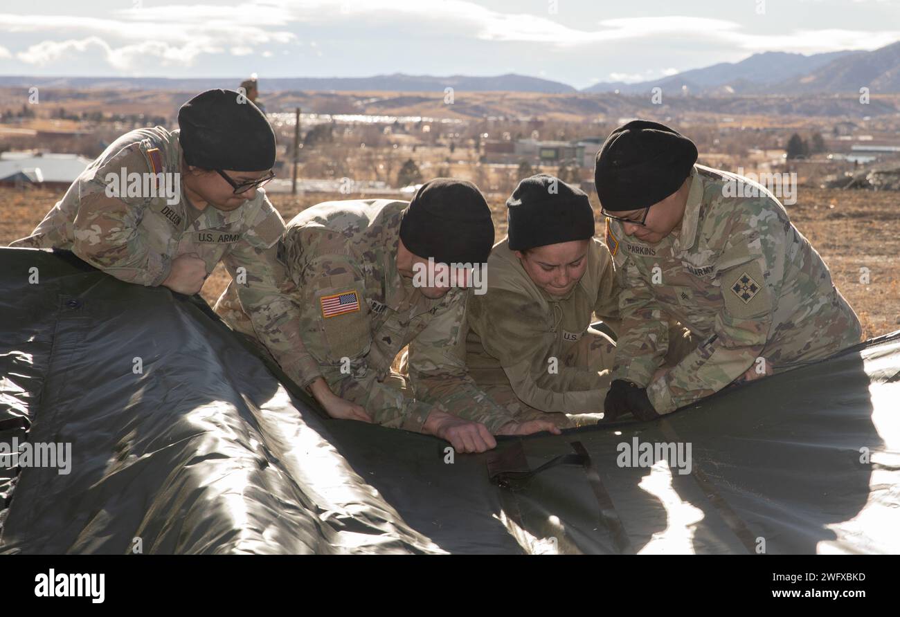 Culinary Specialists Soldiers, assigned to the 115th Quartermaster ...