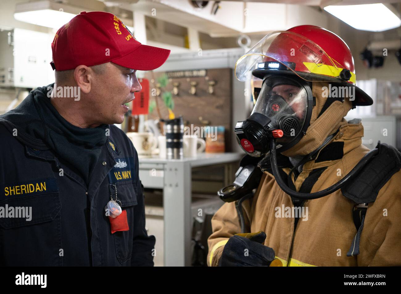 U s navy chief damage controlman hi-res stock photography and images ...