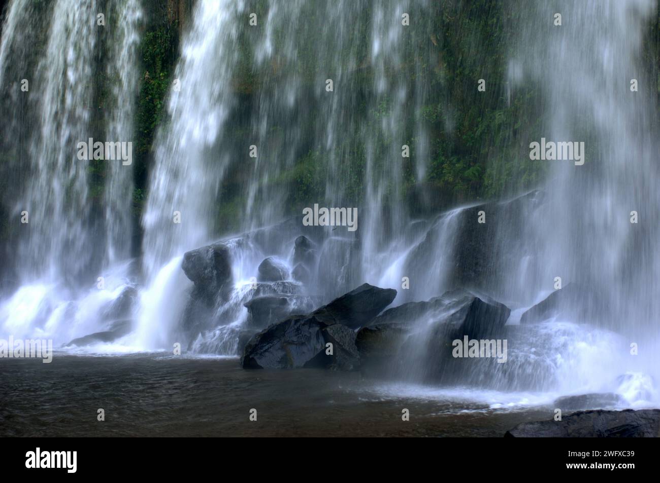 Phnom kulen national park cambodia hi-res stock photography and images ...