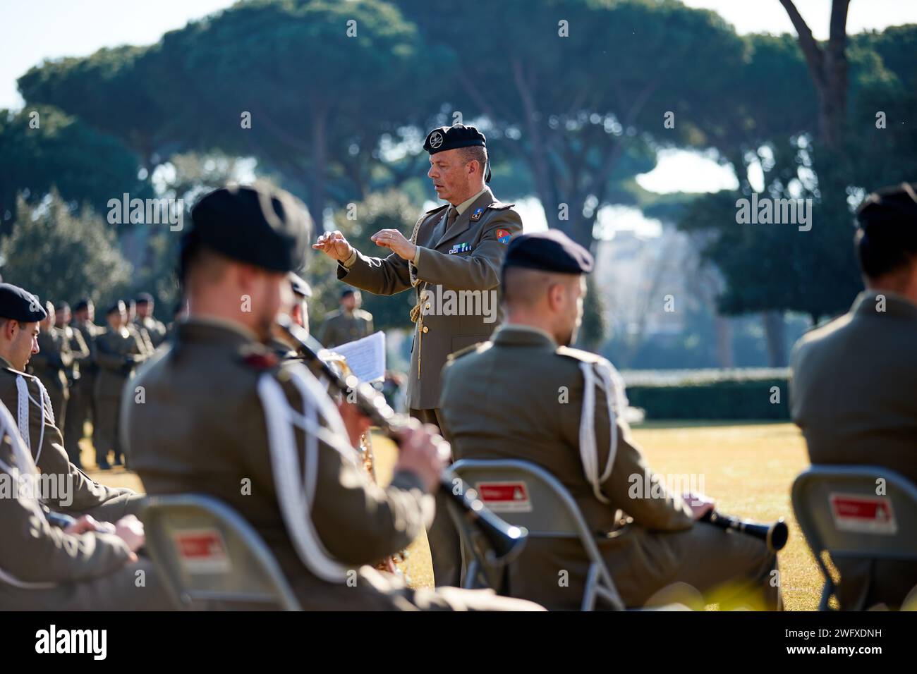 Italian service members with Banda Artiglieria Controaerei perform ...