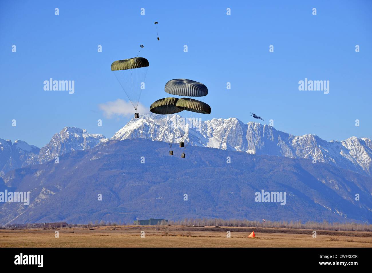 U.S. Army paratroopers assigned to 1st Battalion, 503rd Parachute ...