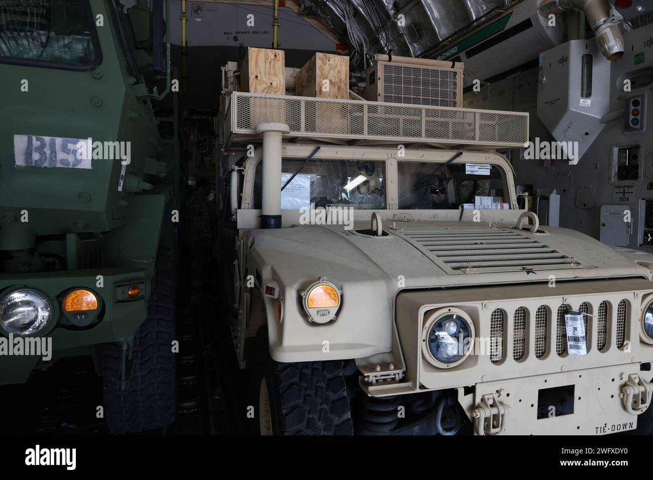 Soldiers from the 4th Battalion, 60th Air Defense Artillery Regiment ...