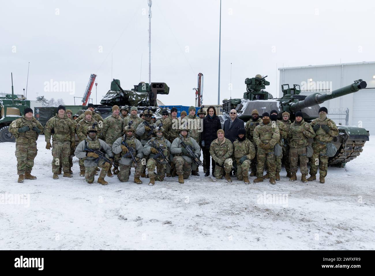 U.S. Army Soldiers with 3rd Battalion, 67th Armored Regiment, 2nd ...