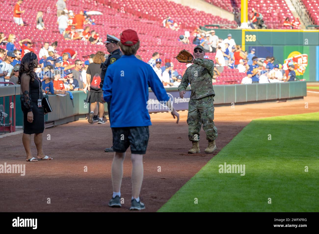 Cincinnati reds 2023 hi-res stock photography and images - Alamy