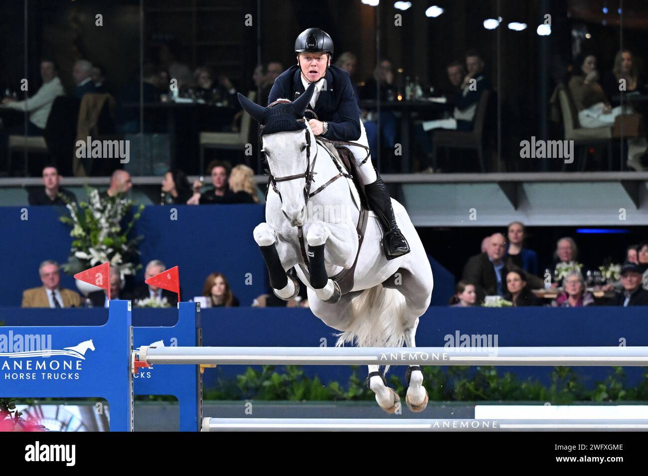 AMSTERDAM - Matthew Sampson with Ebolensky during the Longines FEI ...