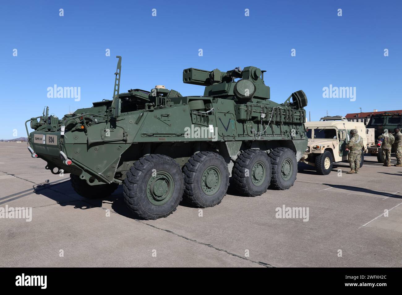 Soldiers from the 4th Battalion, 60th Air Defense Artillery Regiment ...