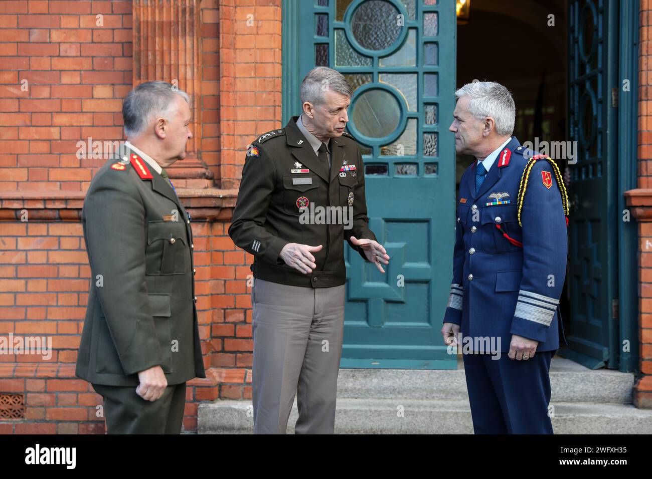 Army Gen. Daniel Hokanson, chief, National Guard Bureau, meets with Lt ...