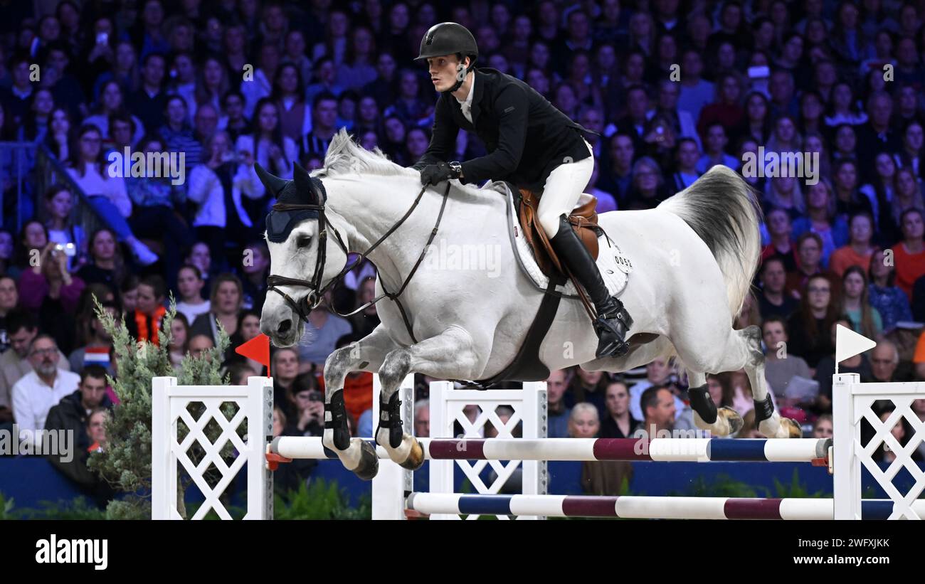 AMSTERDAM - Lars Kersten with Hallilea during the Longines FEI Jumping ...