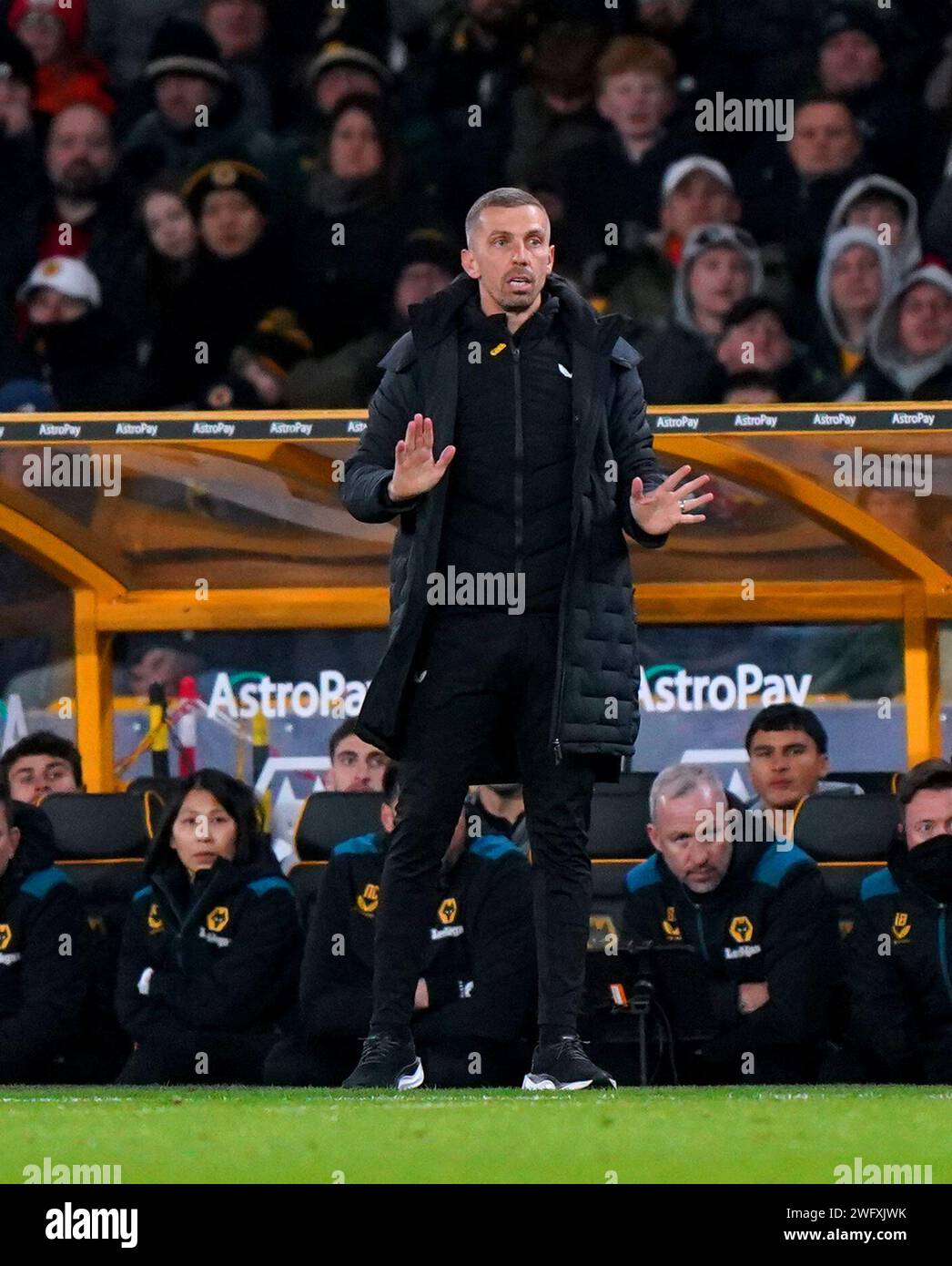 Wolverhampton Wanderers manager Gary O'Neil gestures on the touchline ...