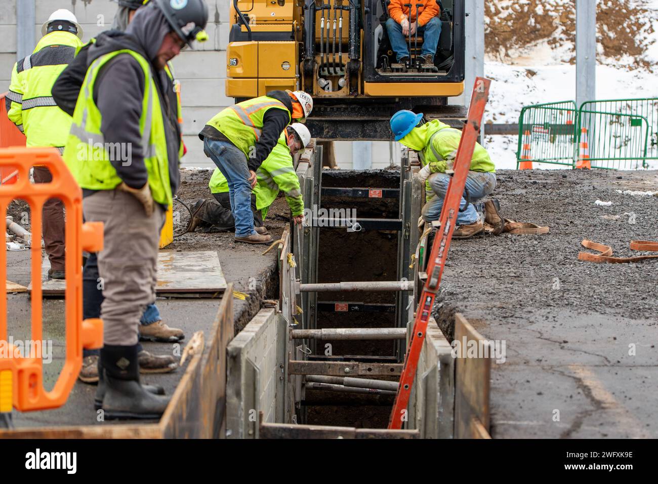 Infrastructure construction pittsburgh hi-res stock photography and ...