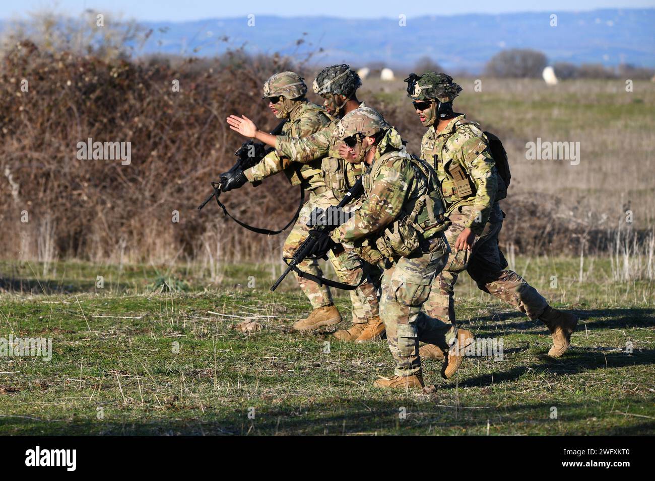 U.S. Army paratroopers assigned to the 173rd Brigade Support Battalion ...