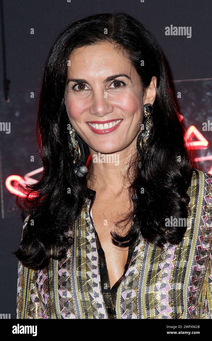 Elizabeth jones hennessy hi-res stock photography and images - Alamy