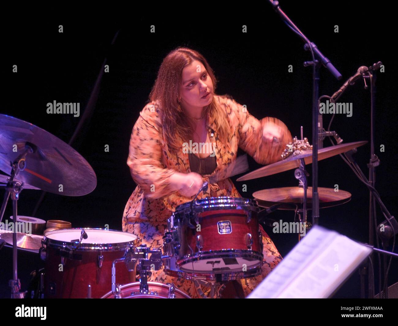 Italian singer Music Concert - Maria Pia De Vito 5et - This woman s ...