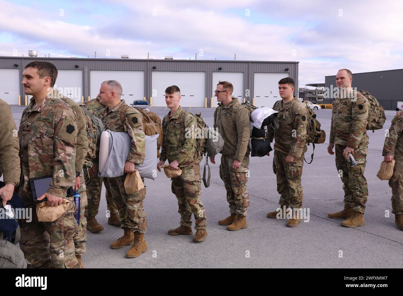 U.S. Army Soldiers with the Pennsylvania National Guard’s 56th Striker ...