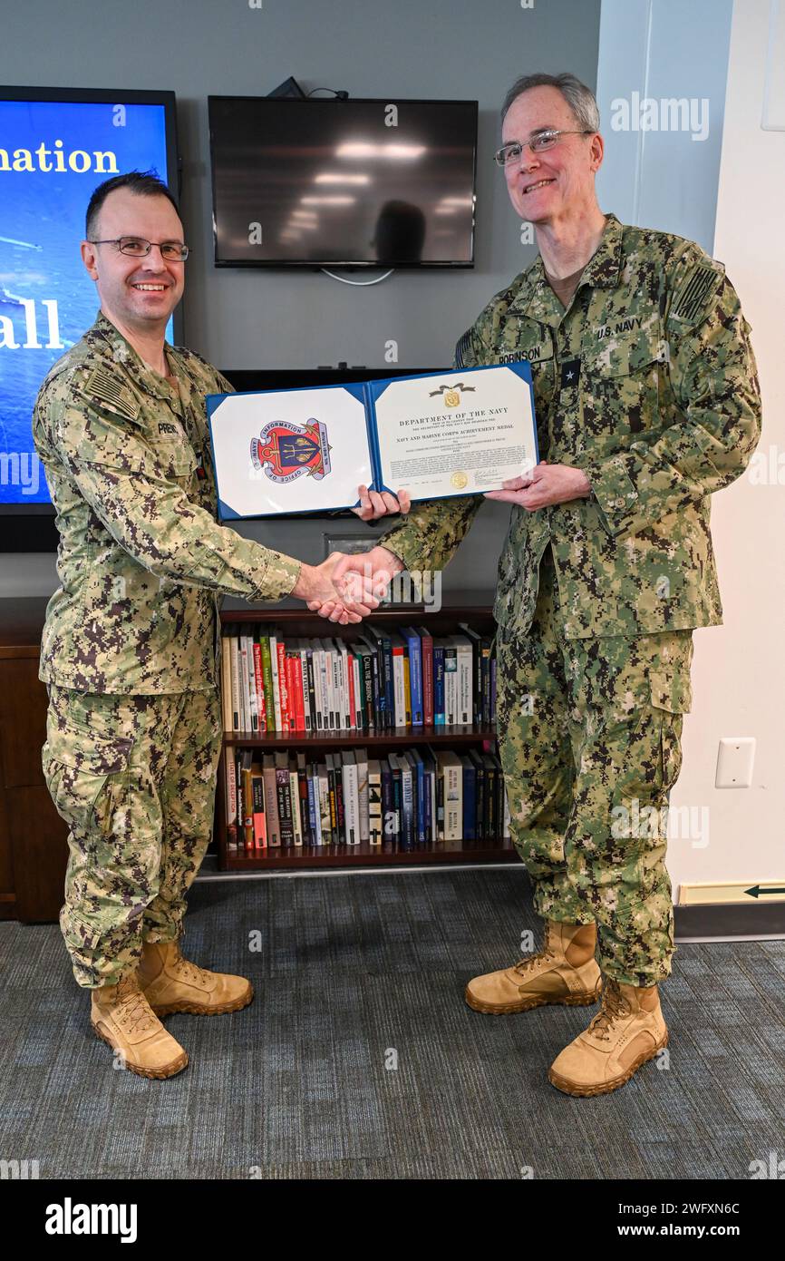 Marine corps achievement hi-res stock photography and images - Alamy