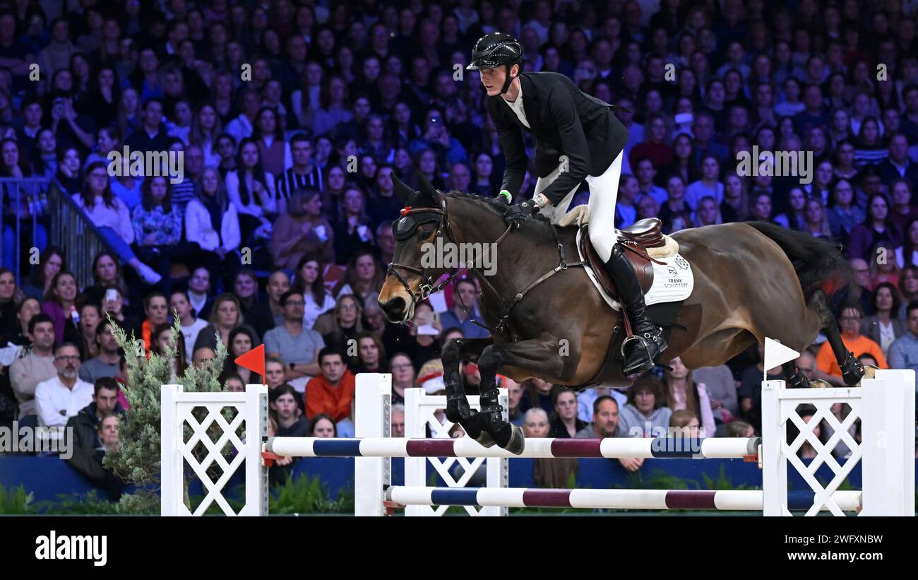 AMSTERDAM - Frank Schuttert with Isis during the Longines FEI Jumping ...