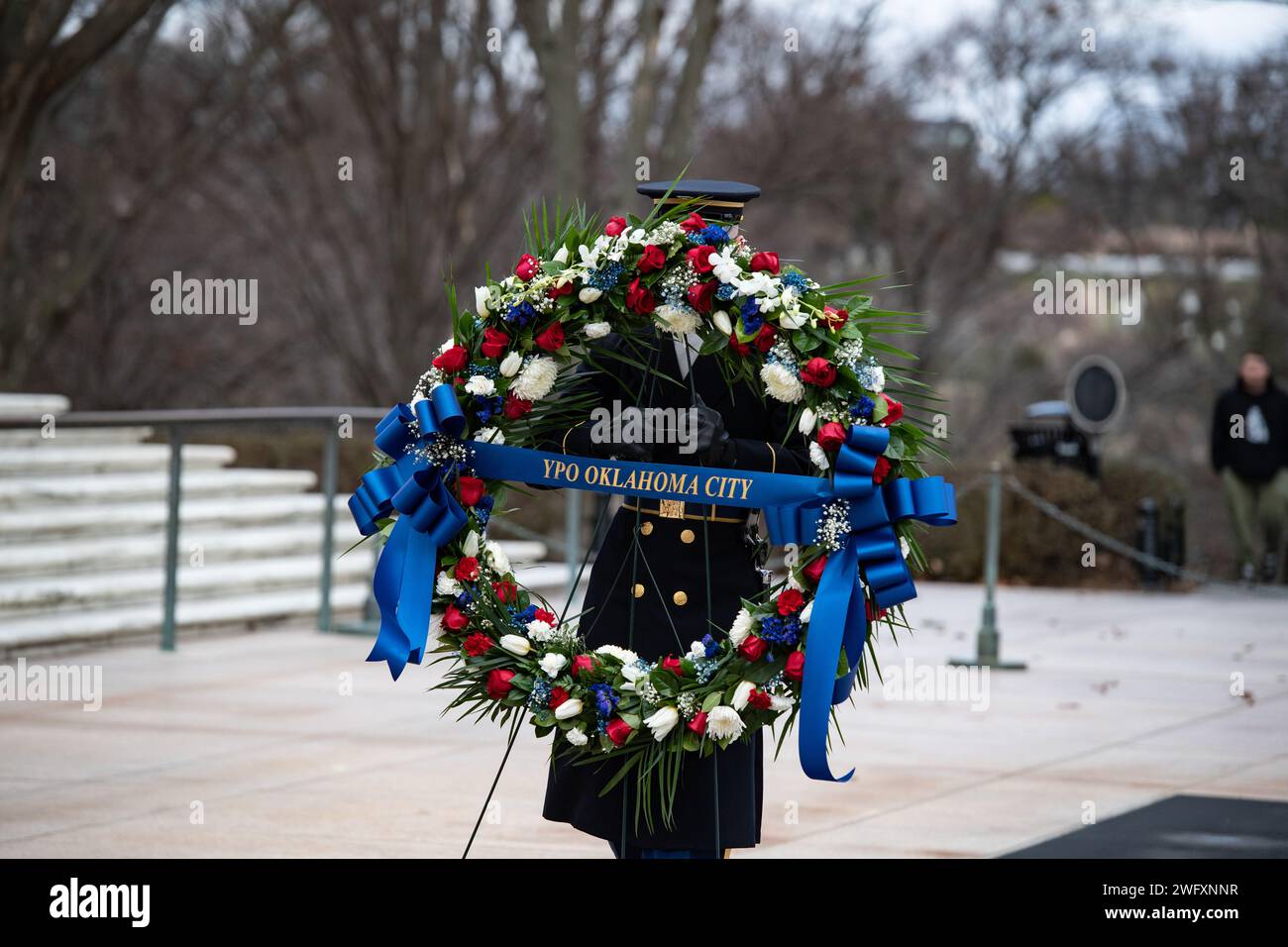 A tomb guard from the 3d U.S. Infantry Regiment (The Old Guard ...