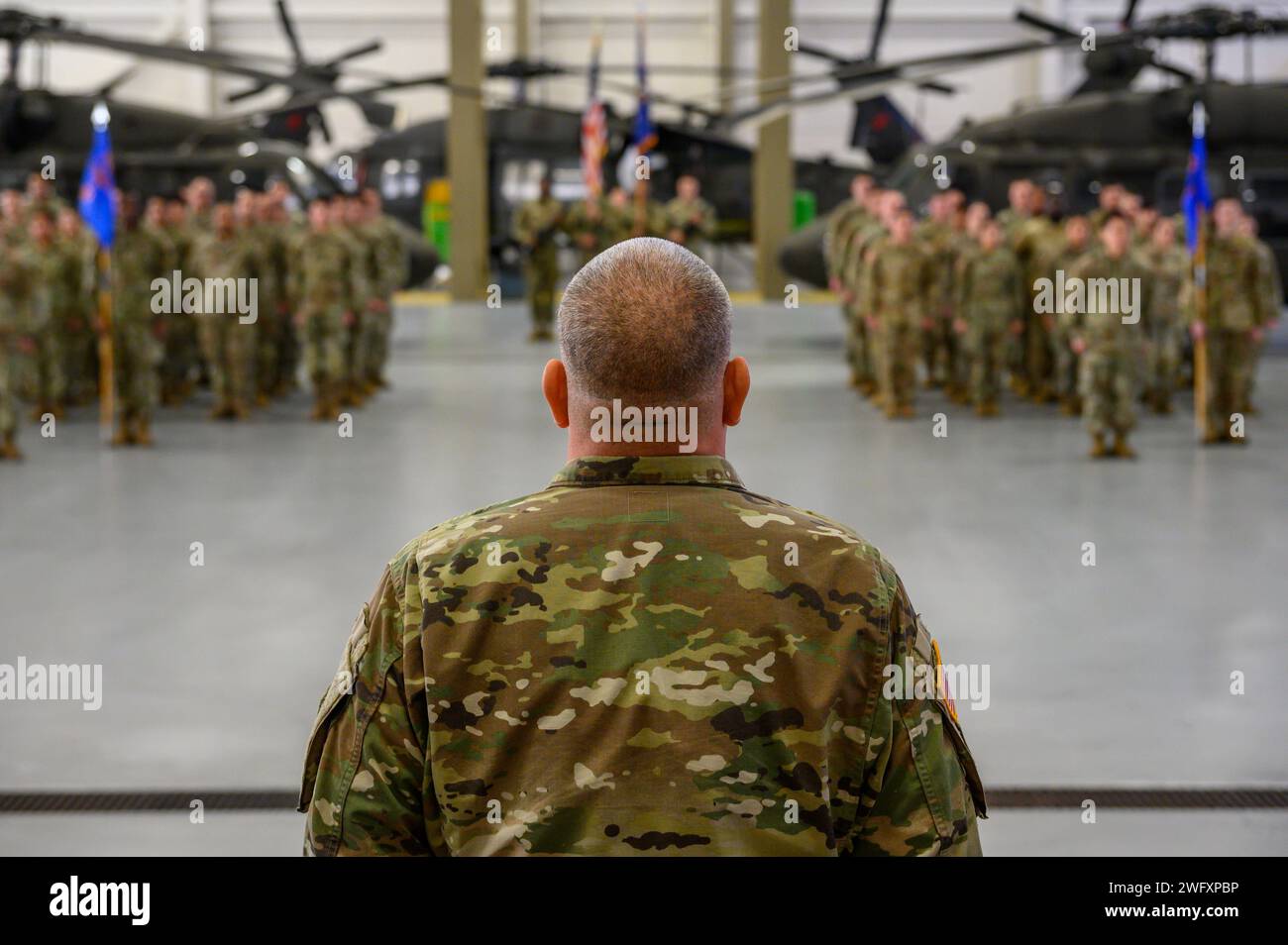 U.S. Army Lt. Col. Eric J. Tolska relinquishes command of the 1-150th ...