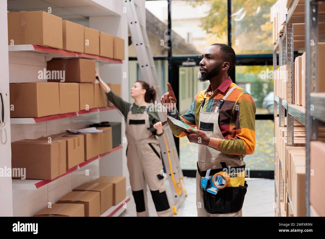 Carton boxes with supply chain hi-res stock photography and images - Alamy