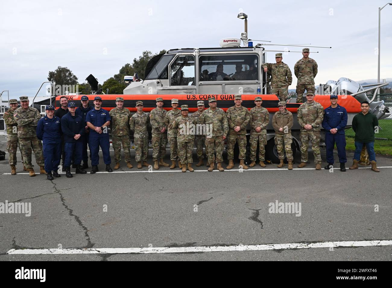 Members of U.S. Coast Guard Maritime Safety and Security Team (MSST ...