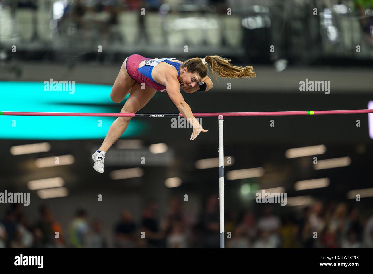 Bridget WILLIAMS participating in the Pole Vault at the World Athletics ...