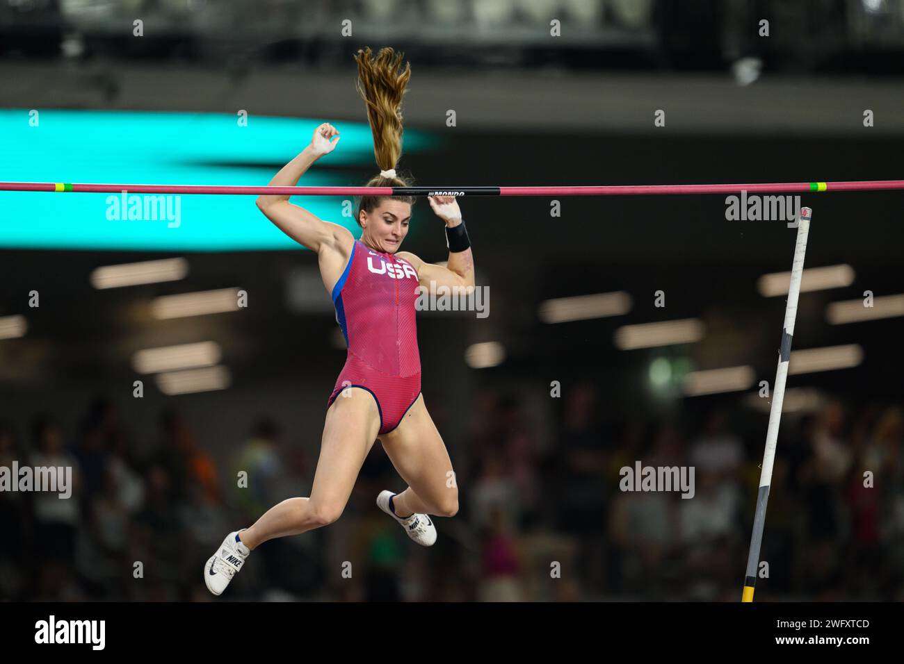 Bridget WILLIAMS participating in the Pole Vault at the World Athletics ...