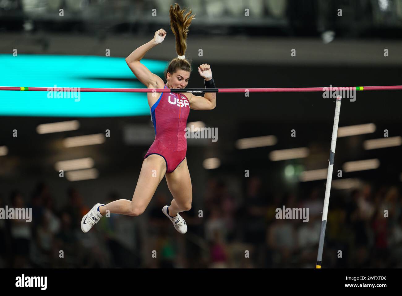 Bridget WILLIAMS participating in the Pole Vault at the World Athletics ...