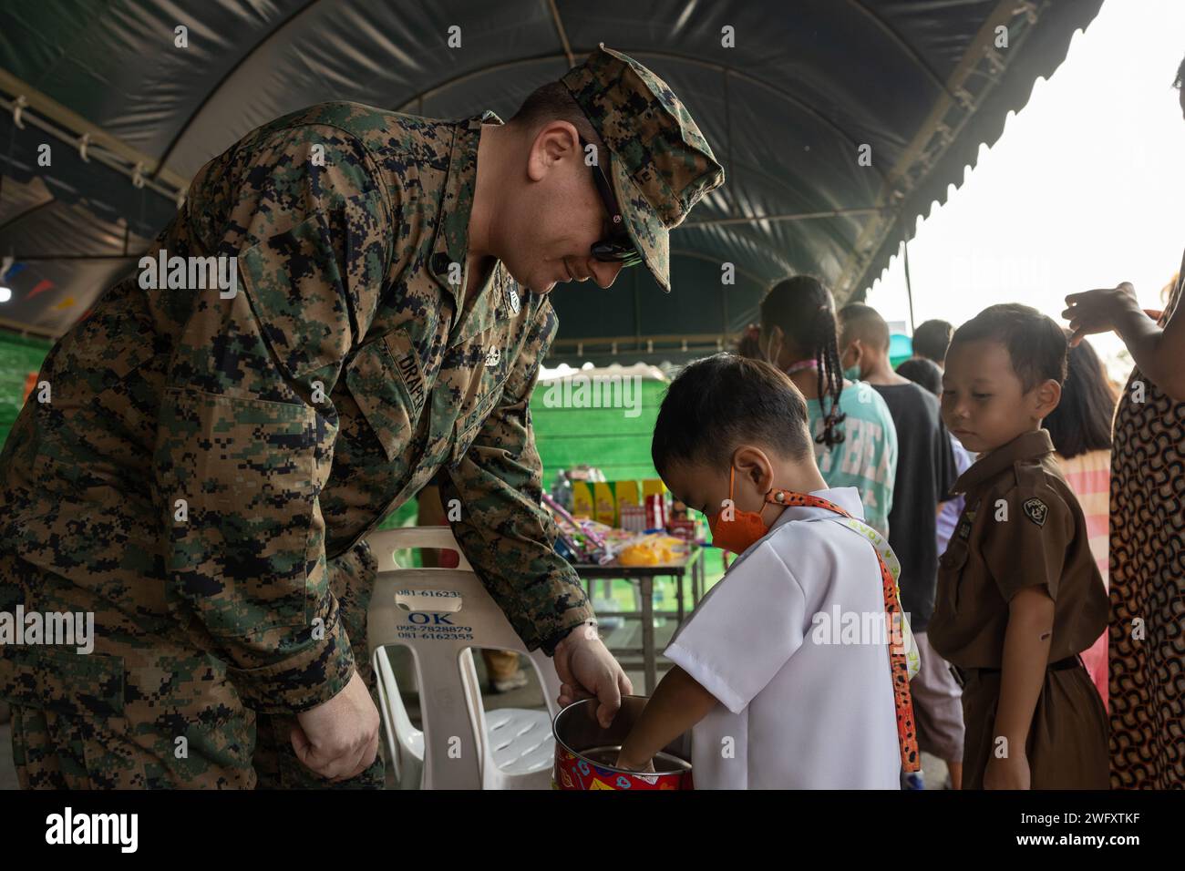 U.S. Marine Corps Gunnery Sgt. Pierce Draper, the Humanitarian Mine ...