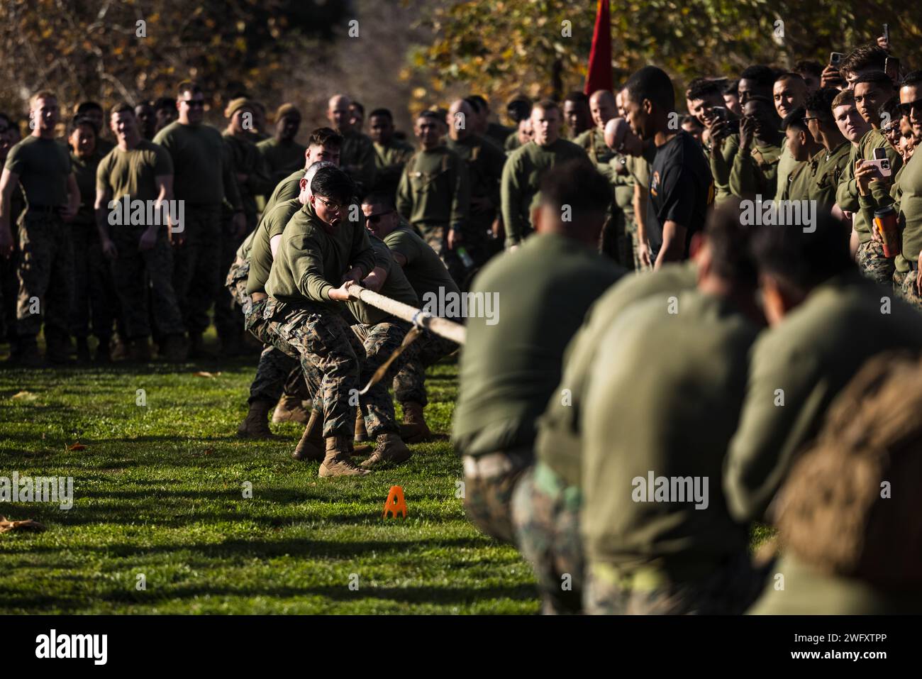 U.S. Marines with 11th Marine Regiment, 1st Marine Division ...