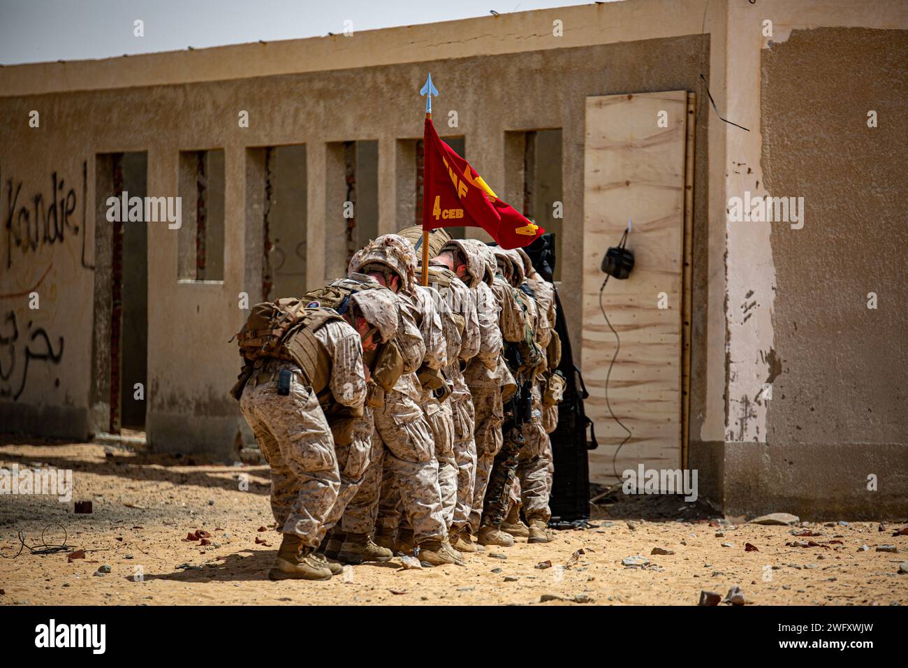 U.S. Marines from 4th Combat Engineer Battalion, 4th Marine Division ...