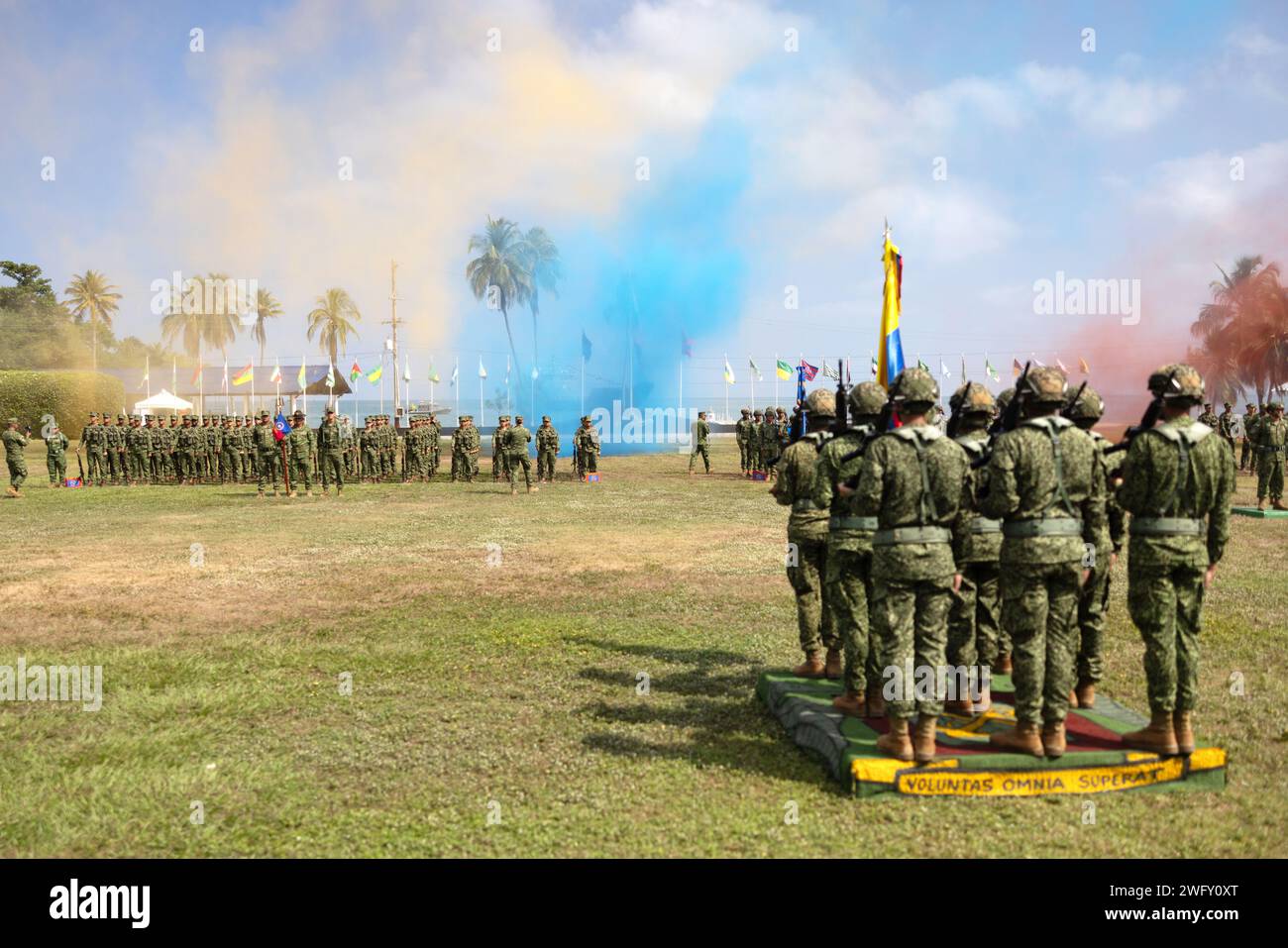 Infantes de Marina de Colombia (Colombian Marines) present their ...