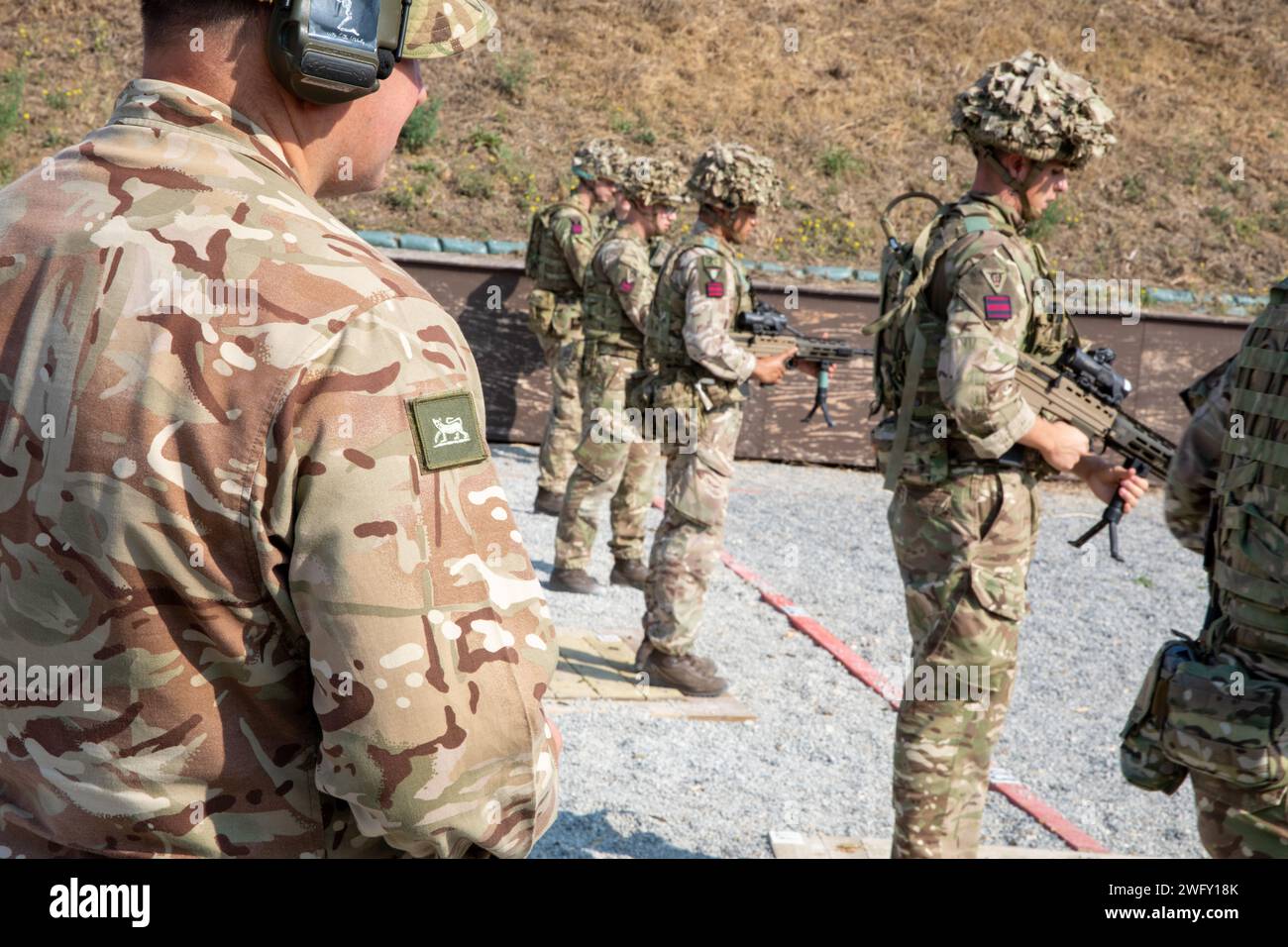 British soldiers from the Princess of Wales Royal Regiment (PWRR ...