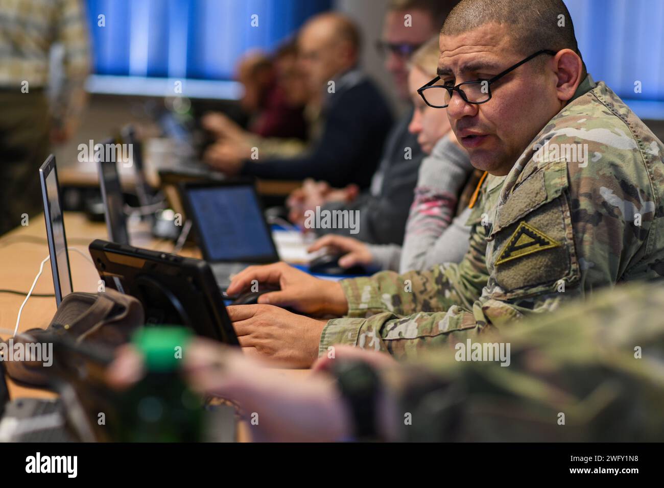 Soldiers toolkit hi-res stock photography and images - Alamy